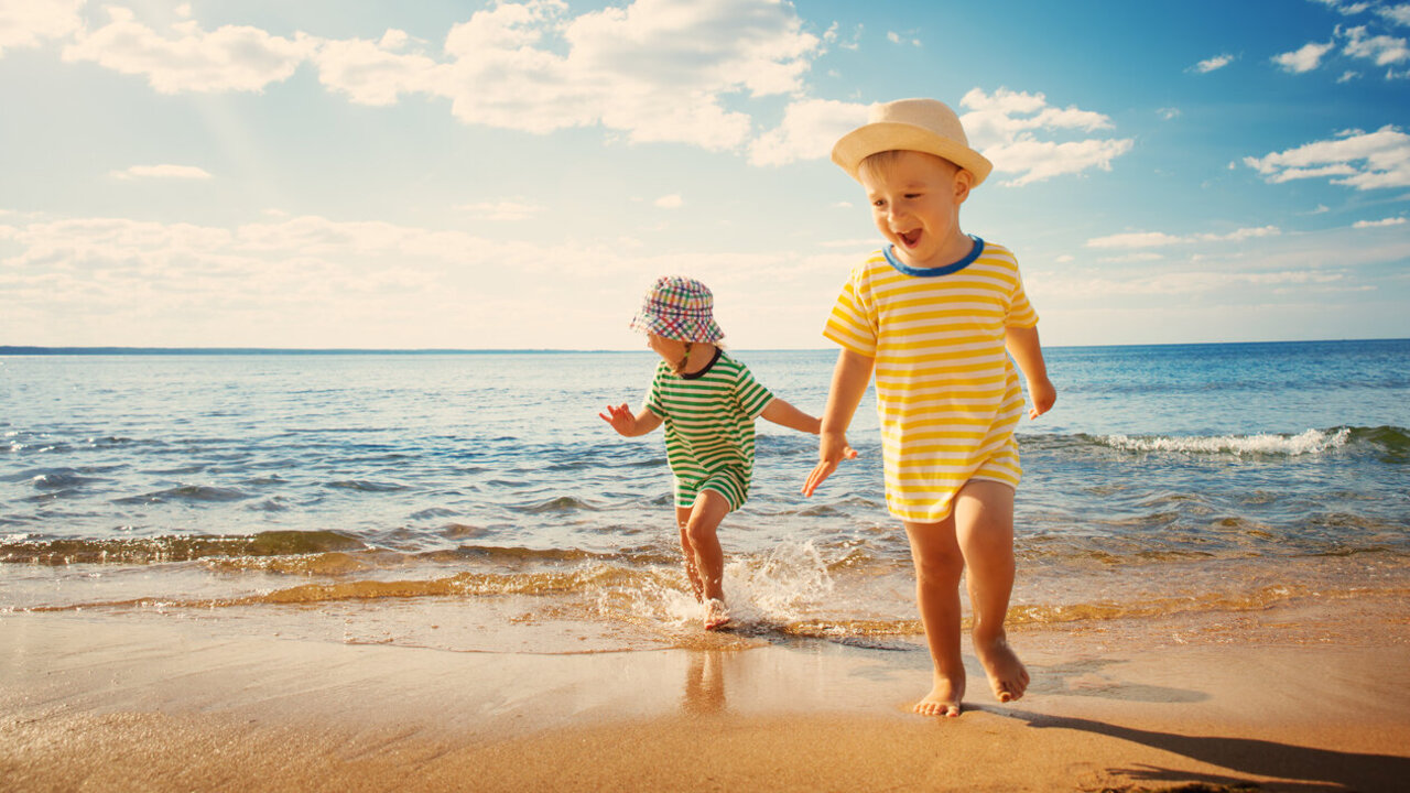Urlaub mit den Kindern am Meer: Tipps - hkk-magazin